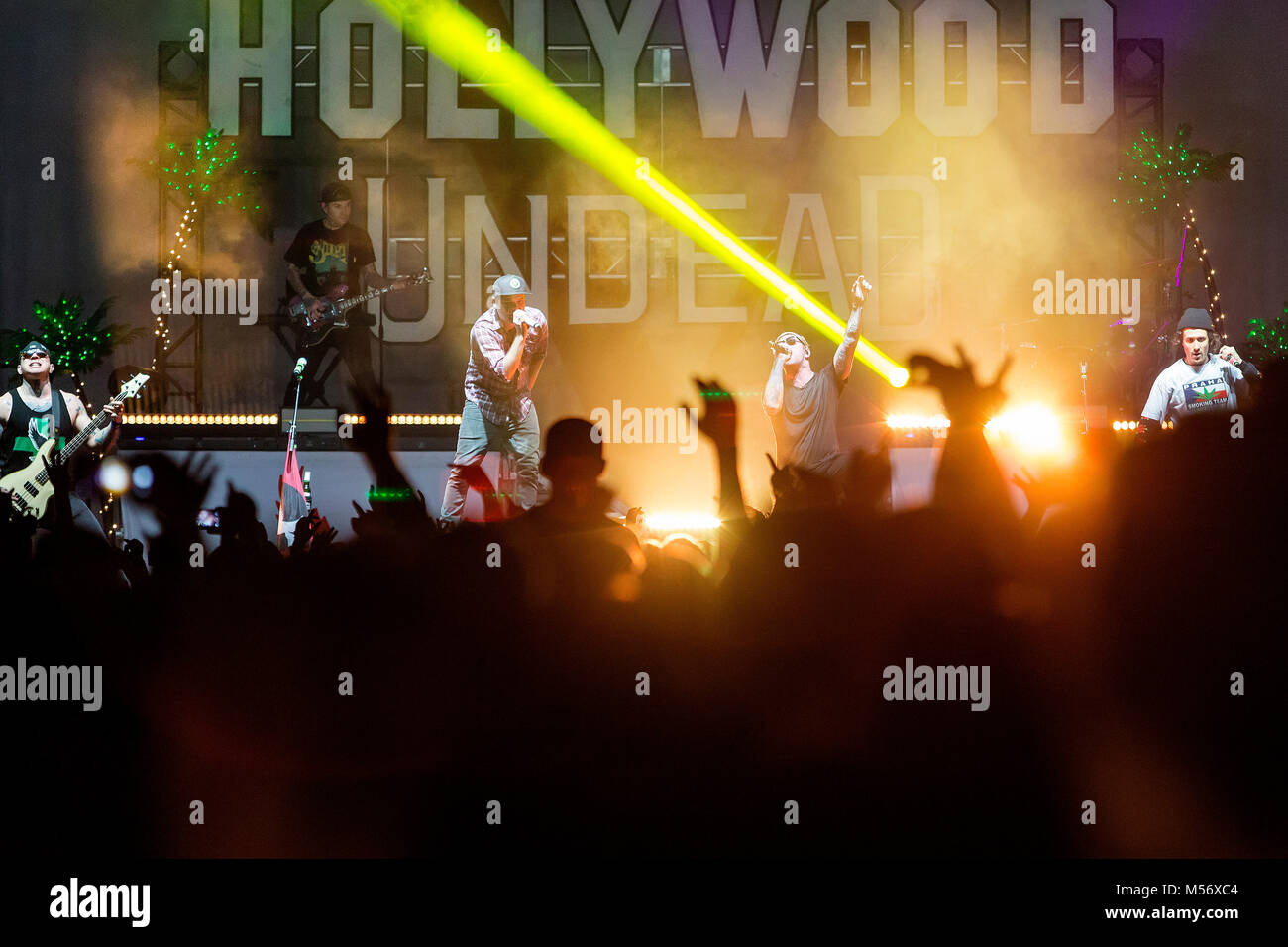 Hollywood undead hi-res stock photography and images - Alamy