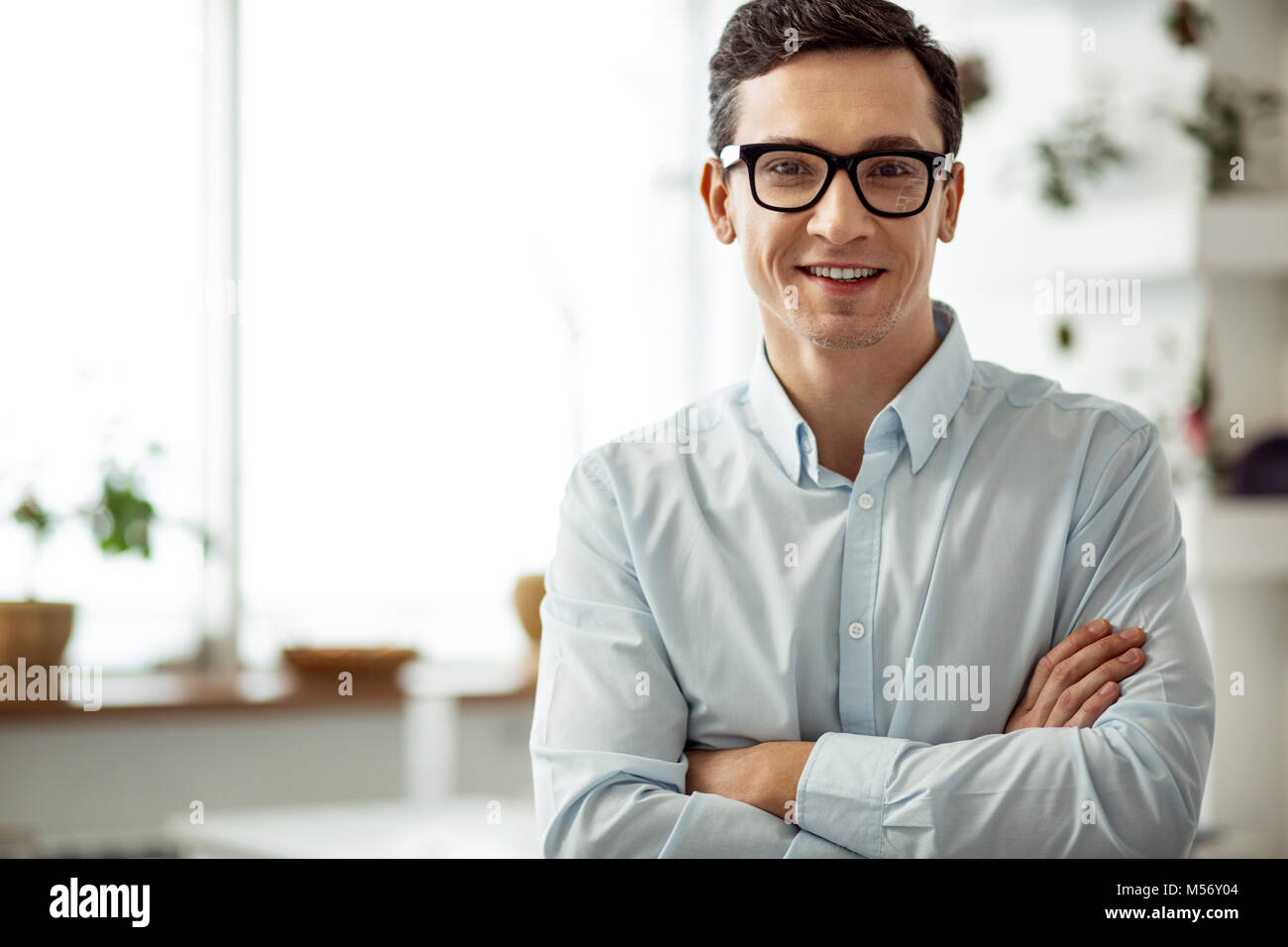 Alert worker hi-res stock photography and images - Alamy