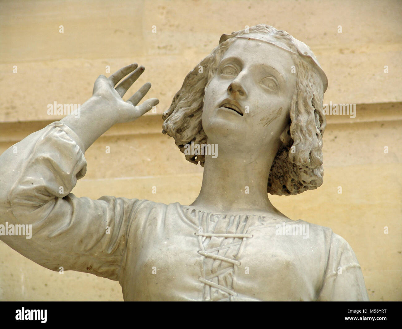 PARIS LE LOUVRE MUSEUM STATUES - PARIS ART - FRENCH ART - ANCIENT TIMES ...