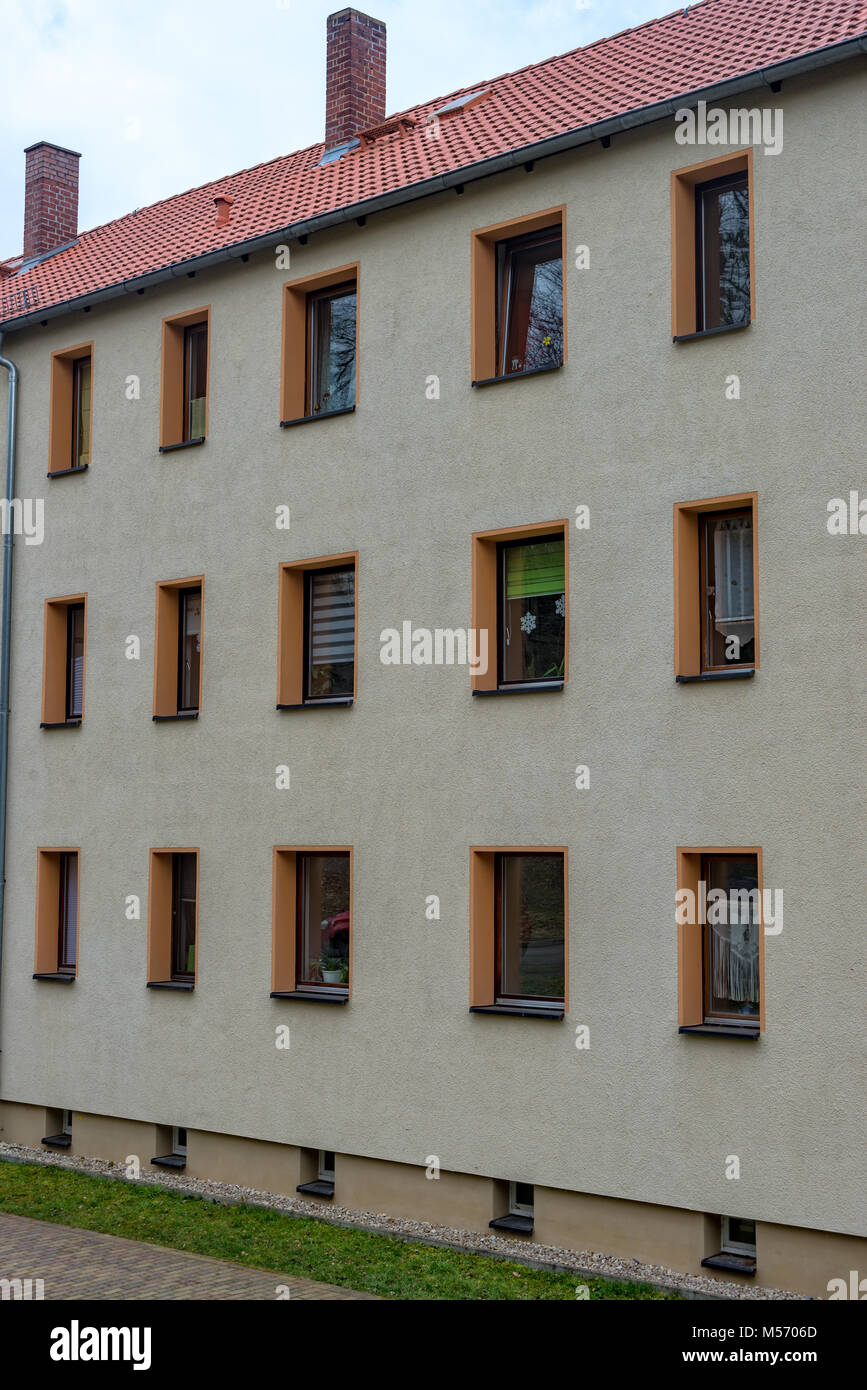 60s Building Modern Building High Resolution Stock Photography and ...