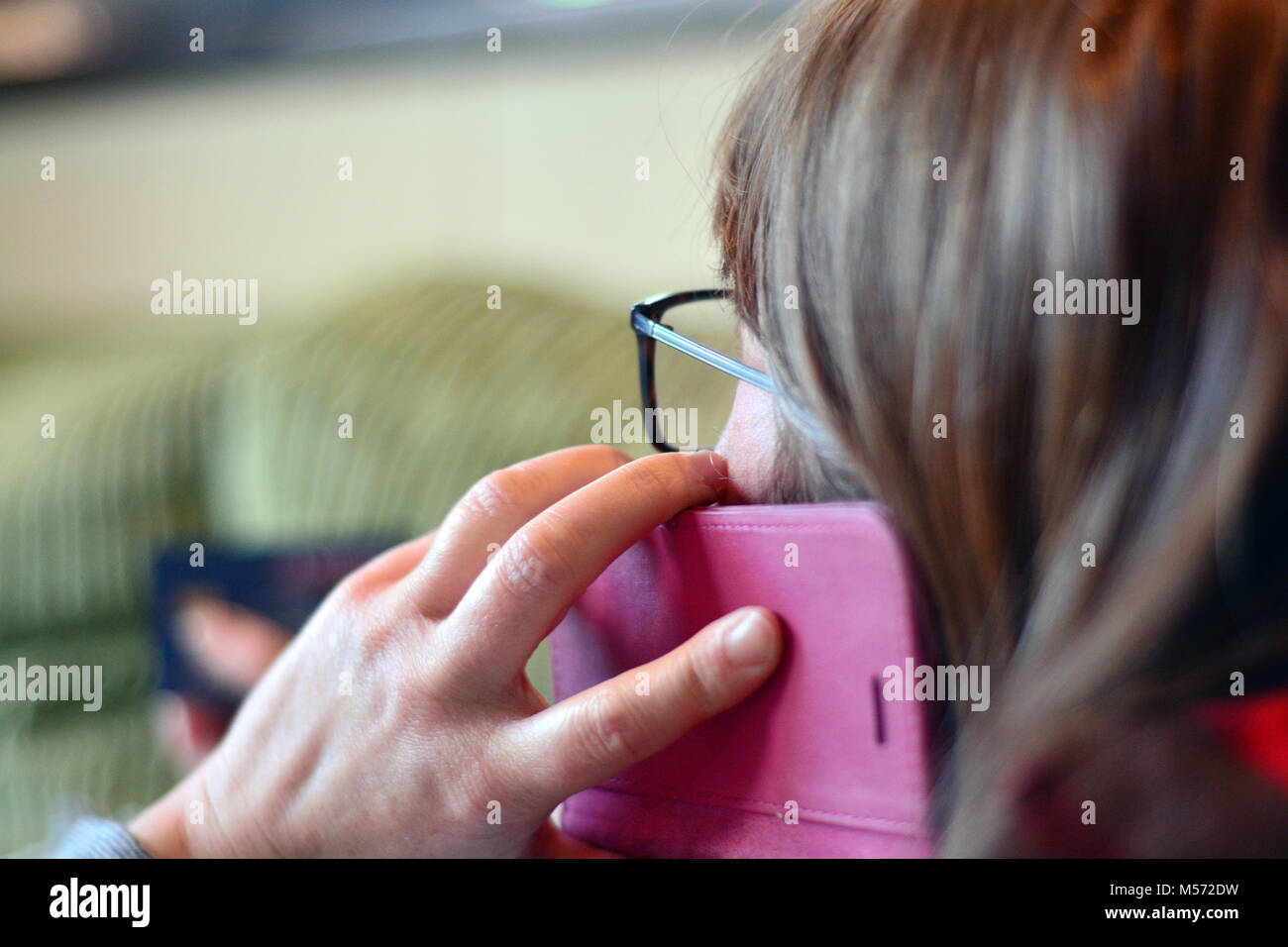 Confidential discussions hi-res stock photography and images - Alamy
