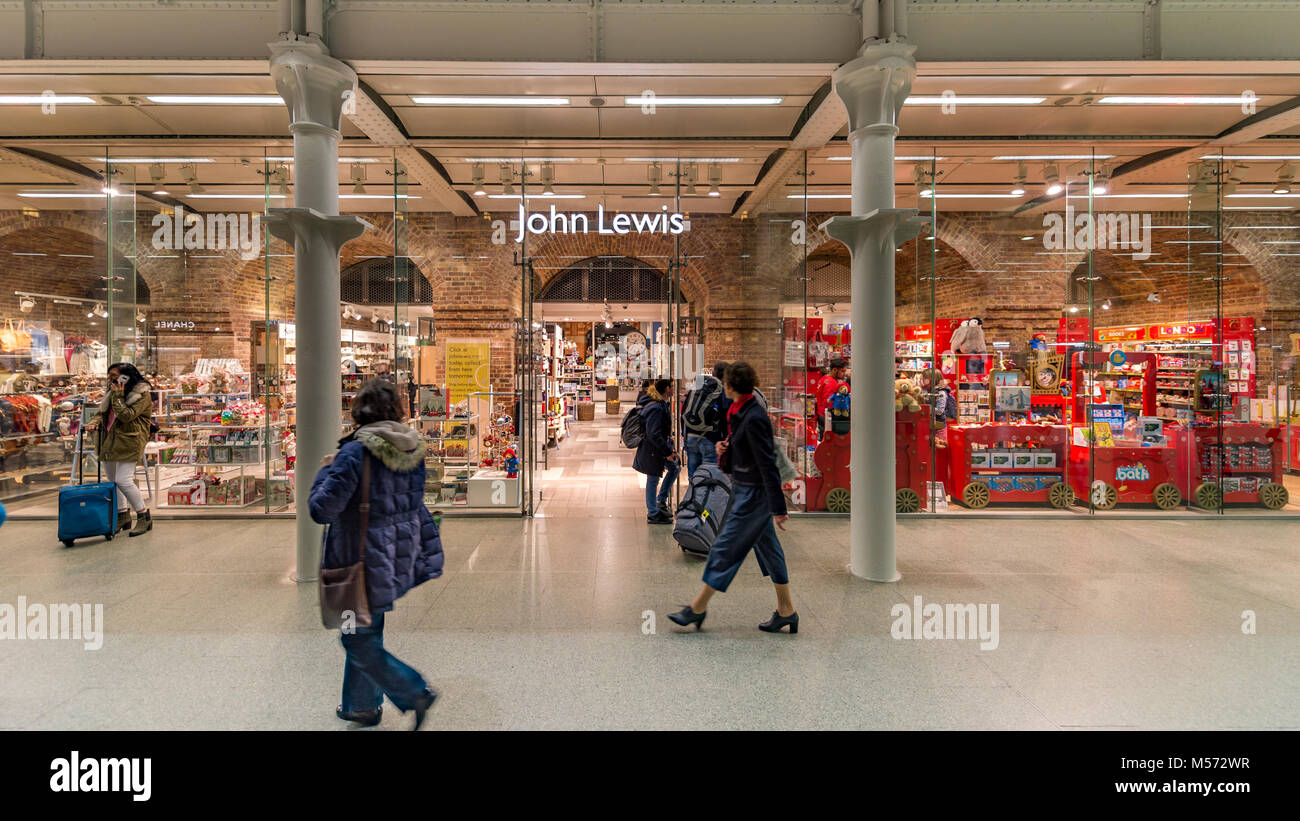 John lewis display window hi-res stock photography and images - Alamy