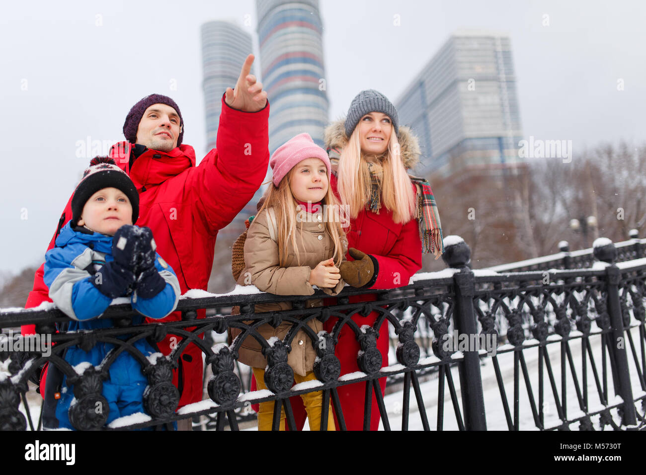 Mother shows infant child hi-res stock photography and images - Alamy
