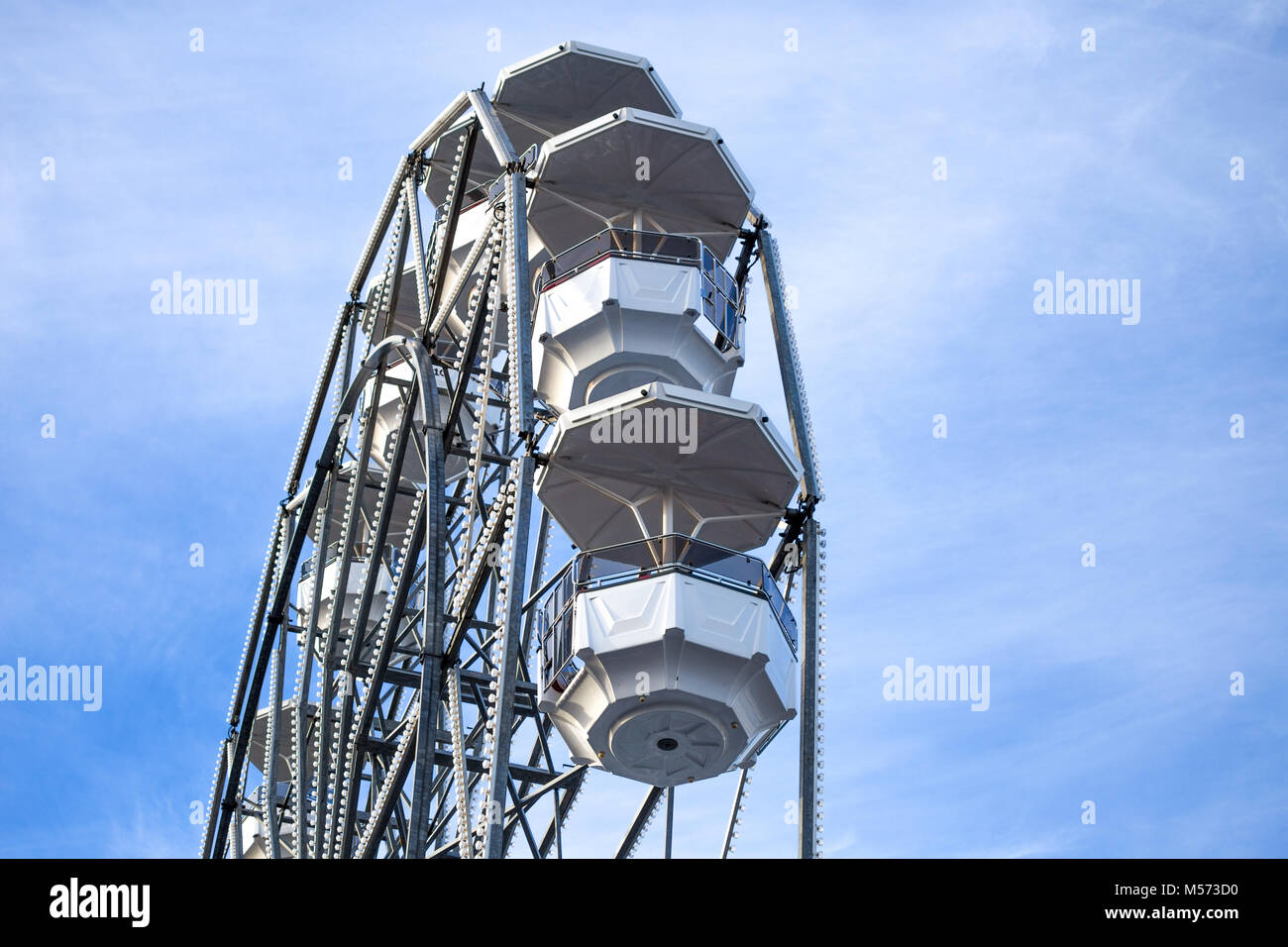 White ferris wheel Stock Photo - Alamy