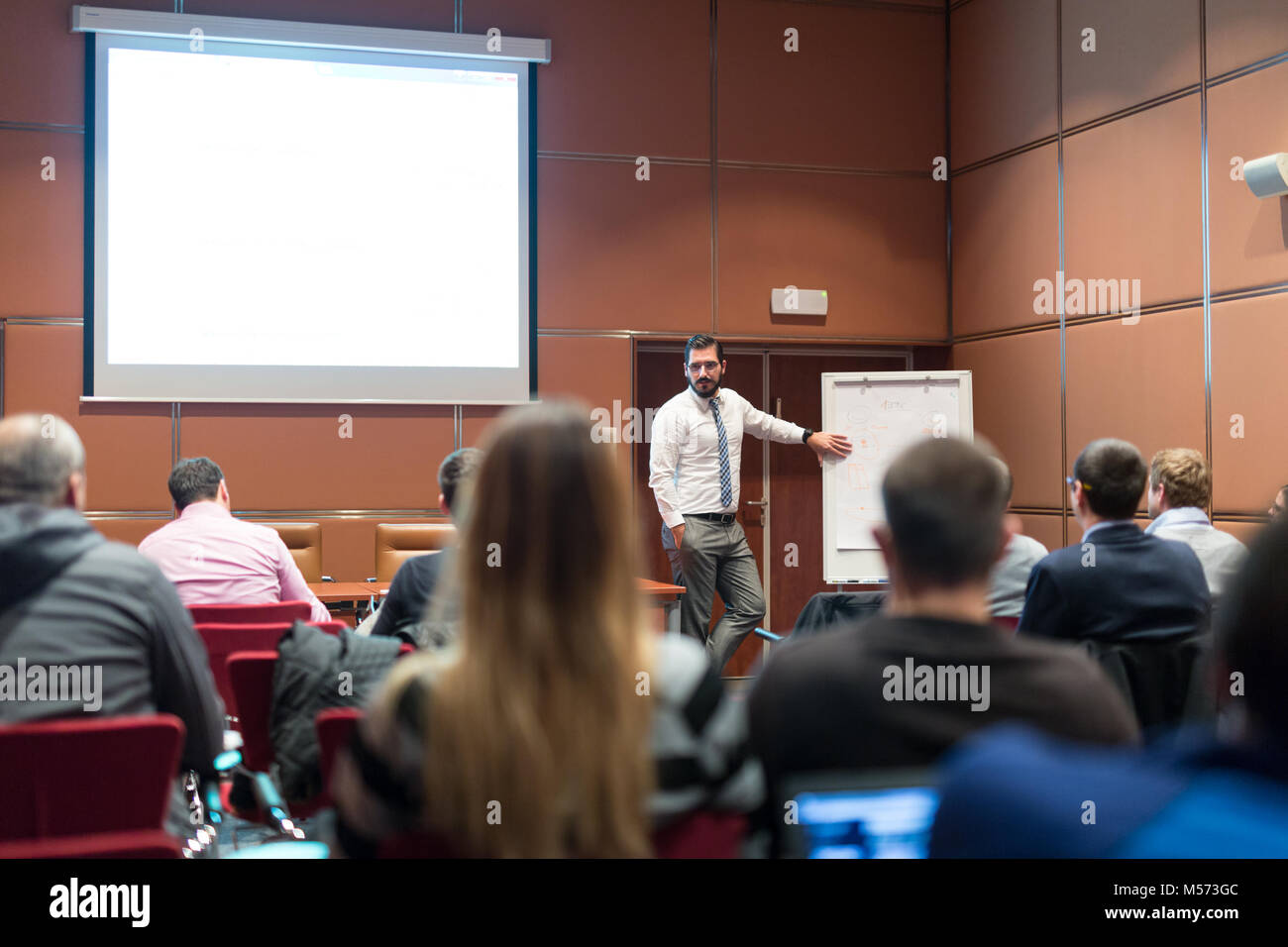 Giving a presentation hi-res stock photography and images - Alamy