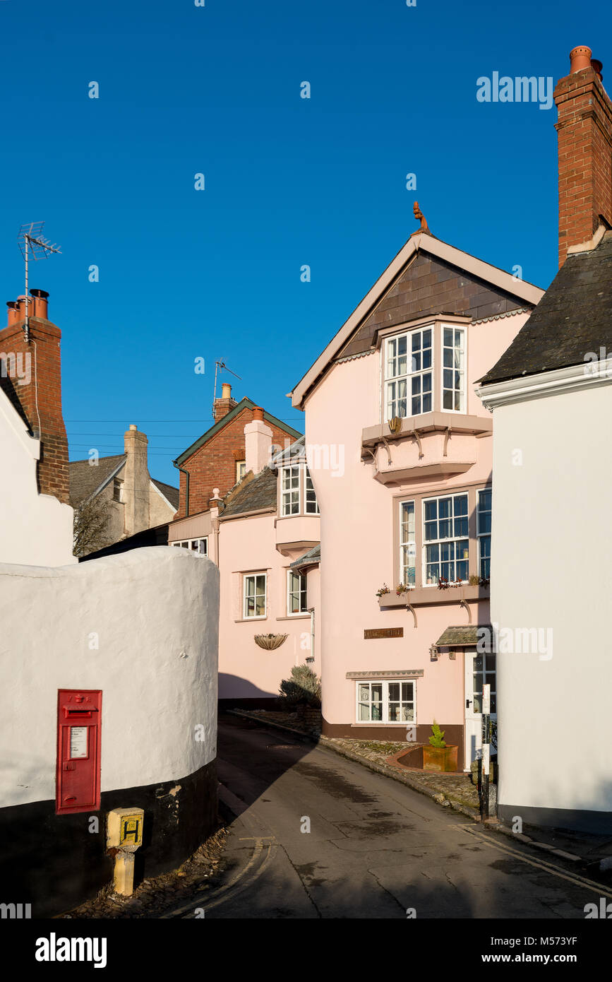 Victorian style cottage hi-res stock photography and images - Alamy