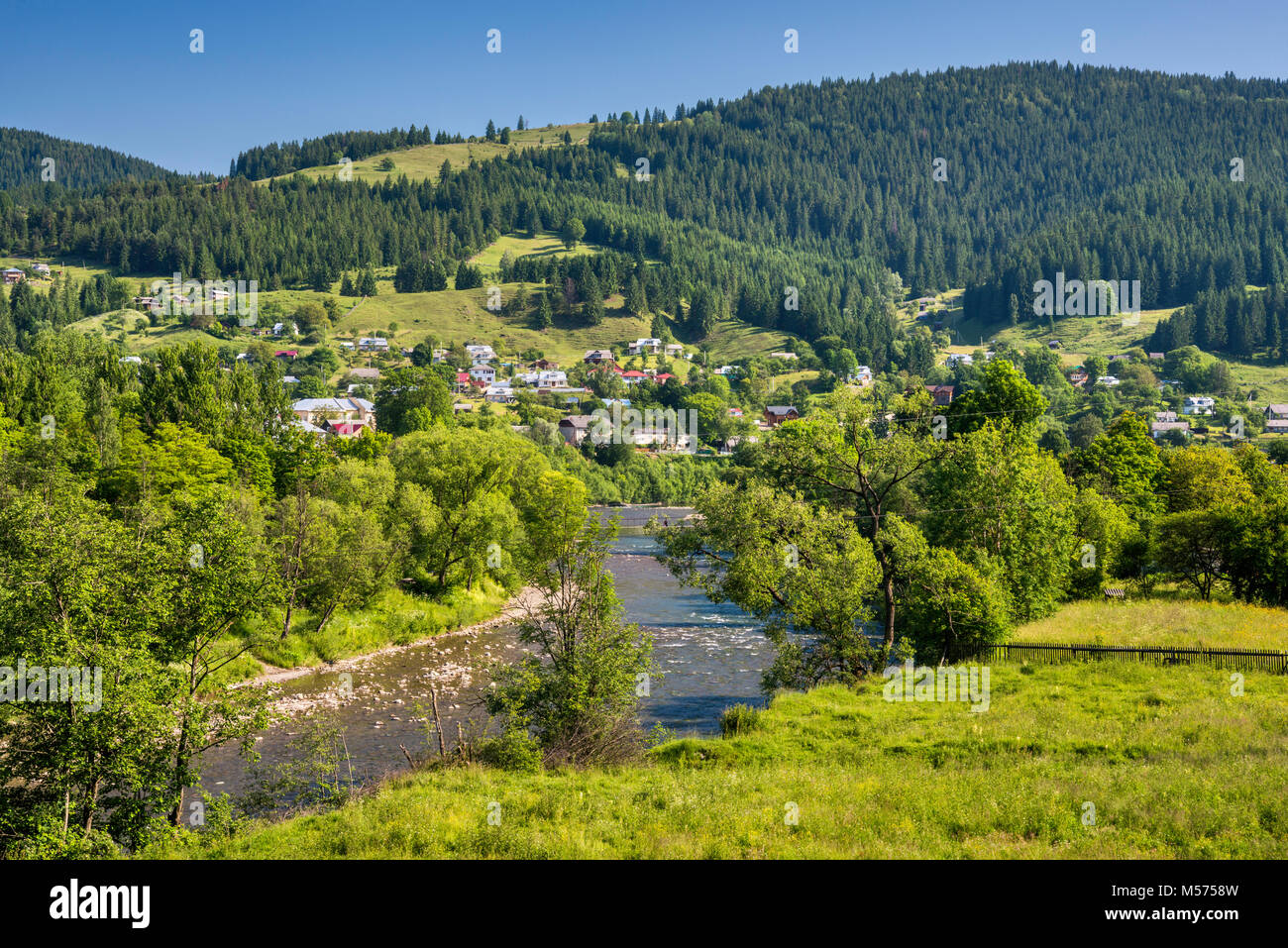 Town of Verkhovyna, Chornyi Cheremosh river, Carpathian Mountains ...