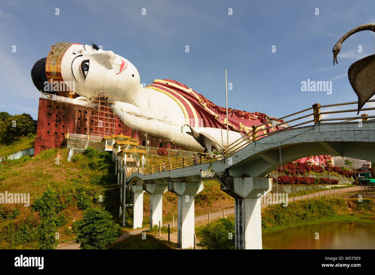 Mudon: Win Sein Taw Ya reclining Buddha, near Mawlamyine, world's ...