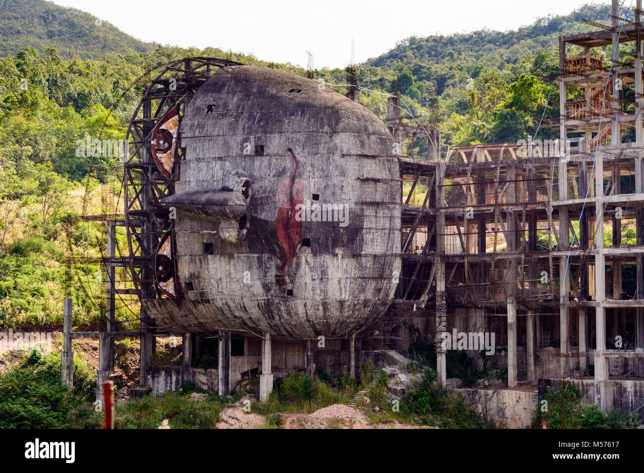 Mudon: Win Sein Taw Ya, another new reclining Buddha in construction ...