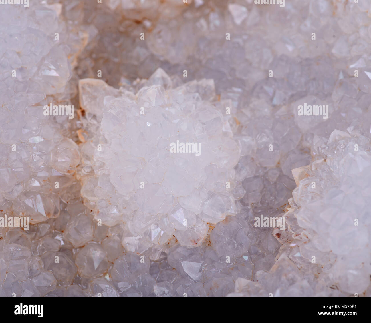 Rainbow quartz hi-res stock photography and images - Alamy