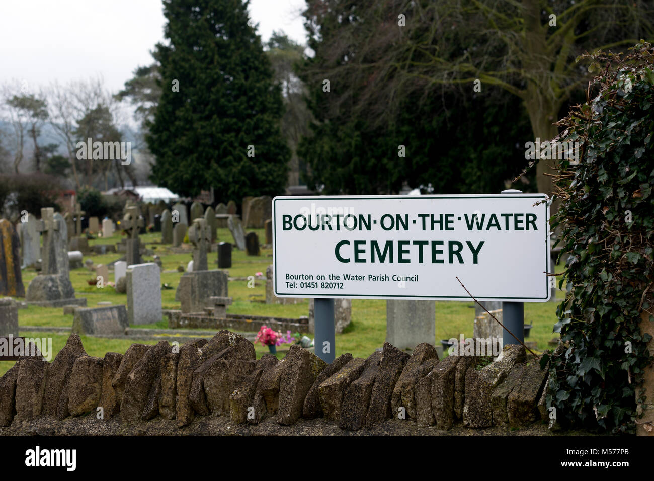 Bourton-on-the-Water cemetery, Gloucestershire, England, UK Stock Photo ...