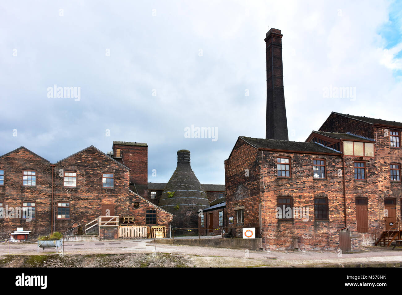 Ceramics factory stoke hi-res stock photography and images - Alamy
