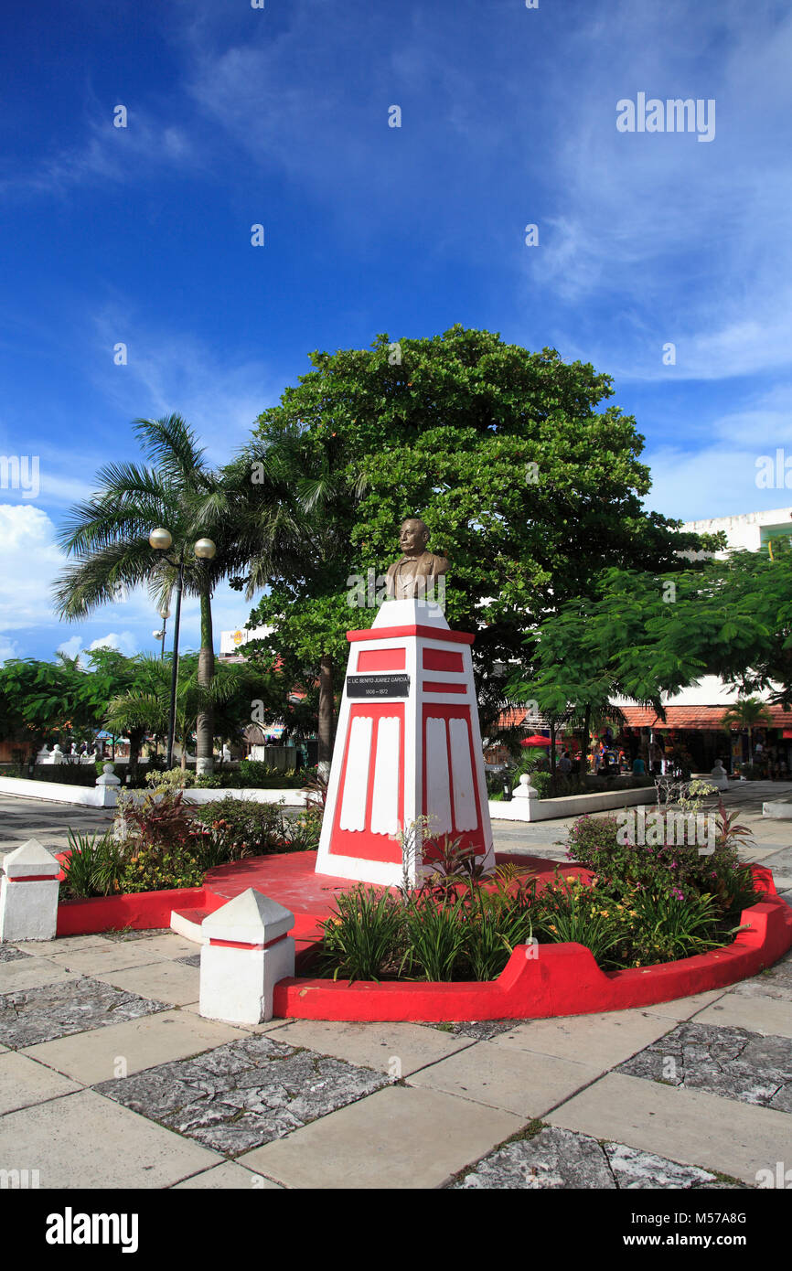 Benito Juarez Garcia Statue, Plaza del Sol, Square, San Miguel, Cozumel ...