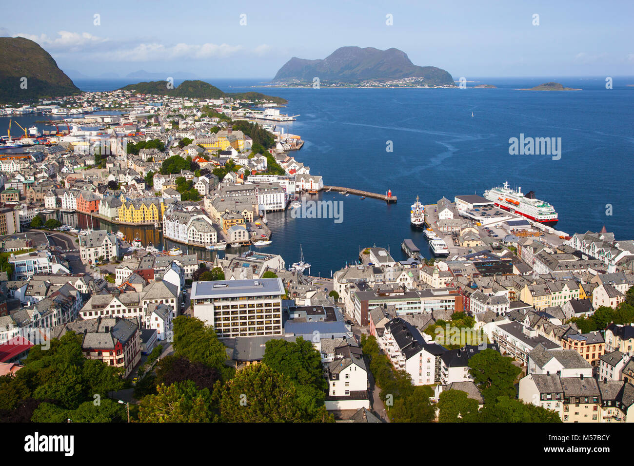 Fjellstua viewpoint alesund hi-res stock photography and images - Alamy