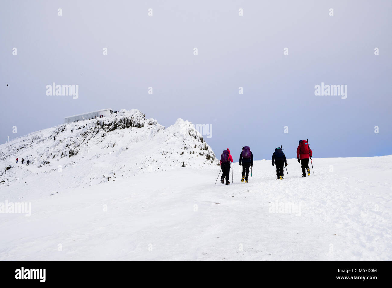Snowdon summit cafe hi-res stock photography and images - Alamy