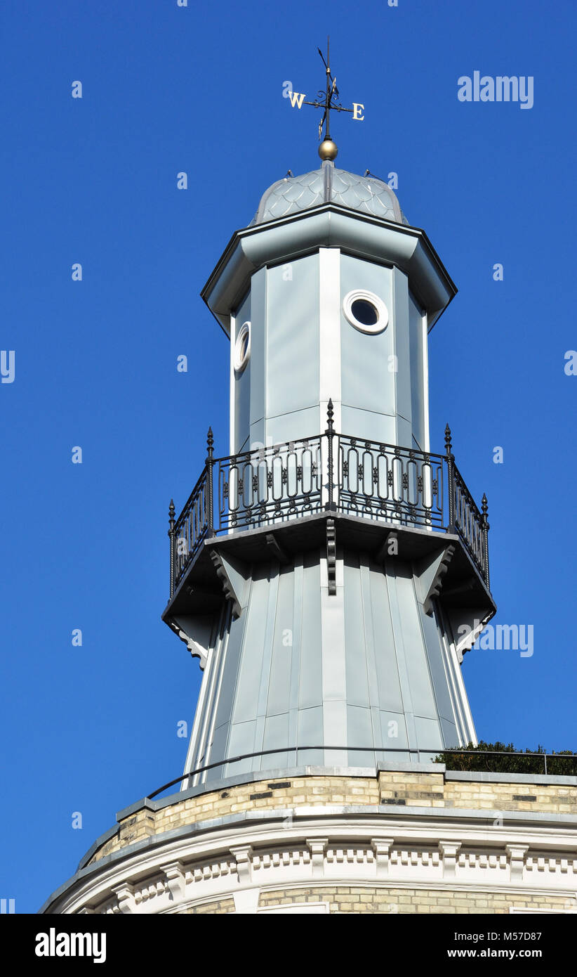 Kings cross lighthouse hi-res stock photography and images - Alamy