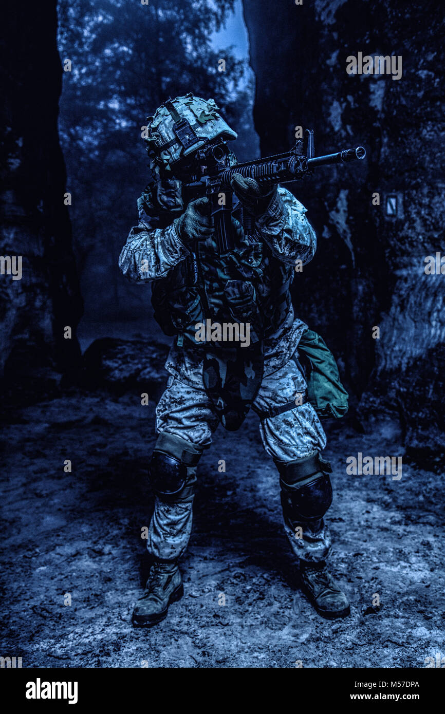 US Marine Soldier Stock Photo - Alamy