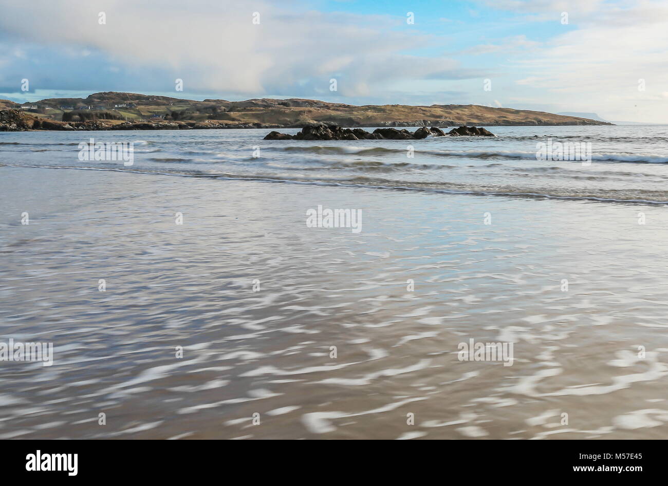 Killybegs Harbour and Beach Stock Photo - Alamy