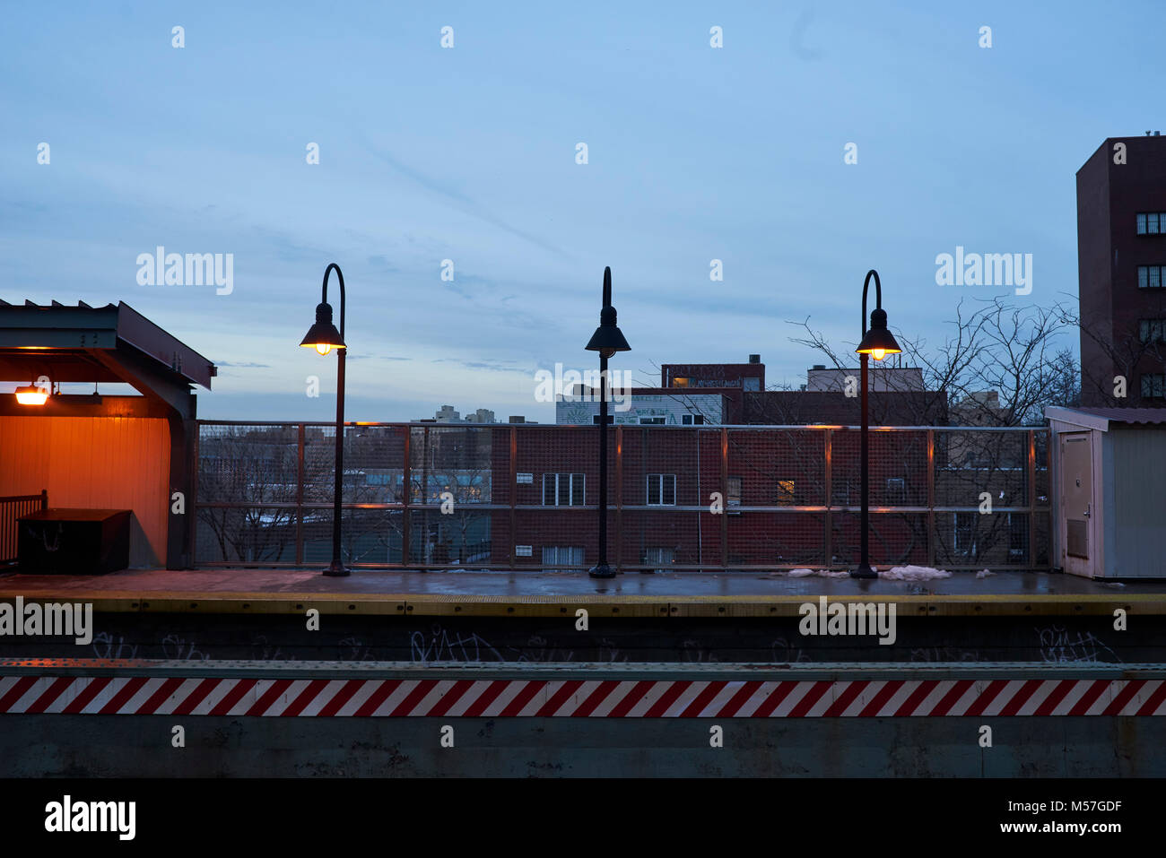 Lorimer street Subway station at sunrise Stock Photo - Alamy
