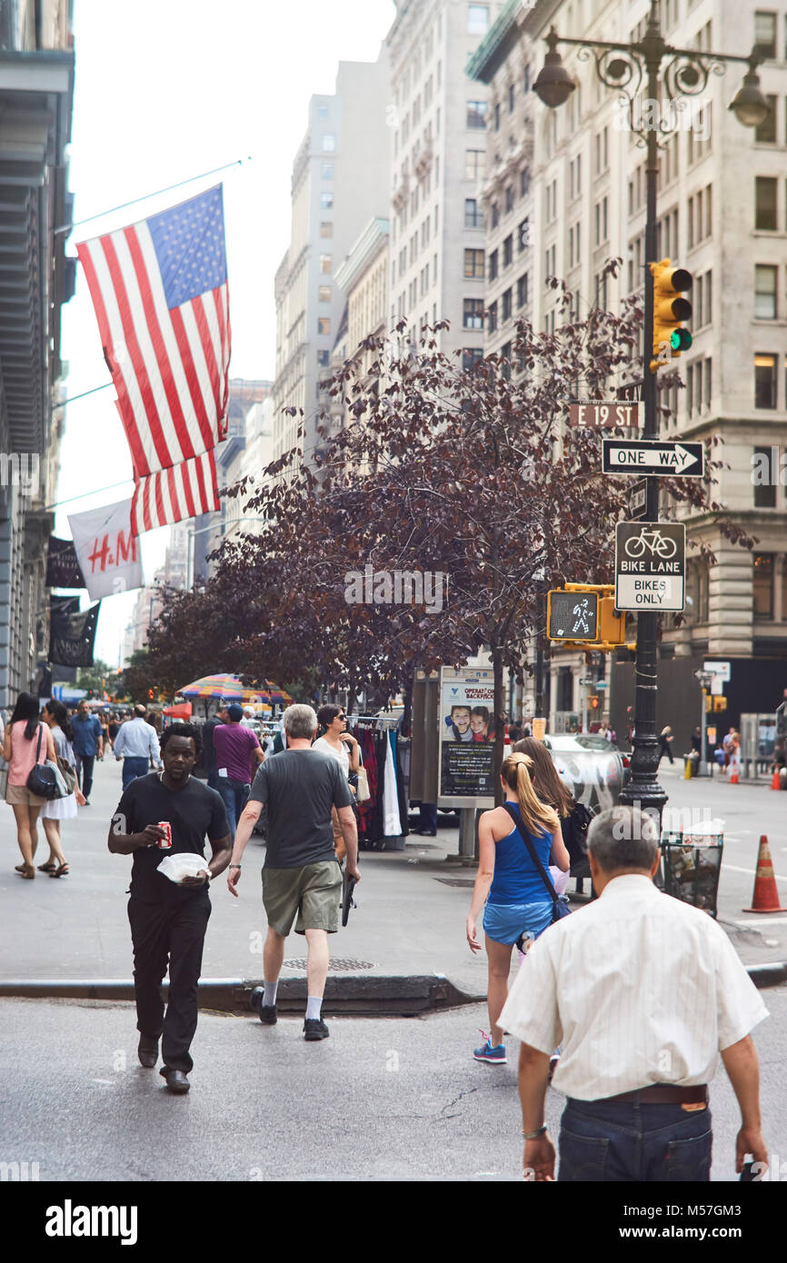 Fifth Avenue at 19th street in Manhattan commercial district Stock ...