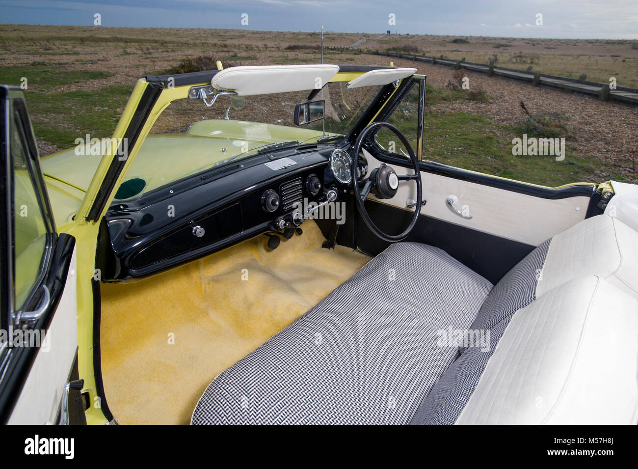 1960 Austin Nash Metropolitan classic Anglo American car Stock Photo ...