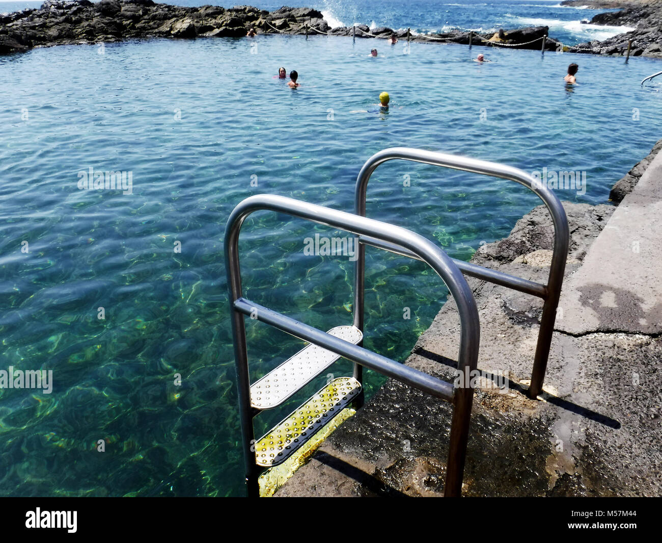Ocean pool baths hi-res stock photography and images - Alamy