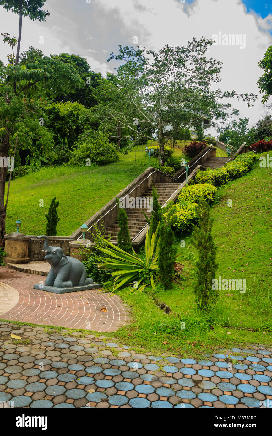 Khao-Khad Views Tower (translated from signboard) is another popular ...