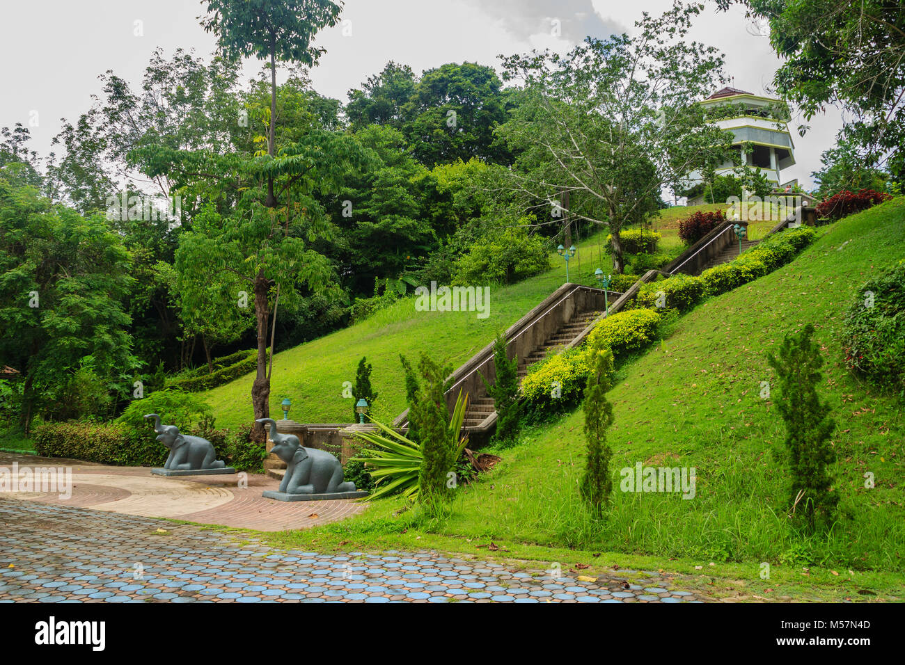 Khao-Khad Views Tower (translated from signboard) is another popular ...