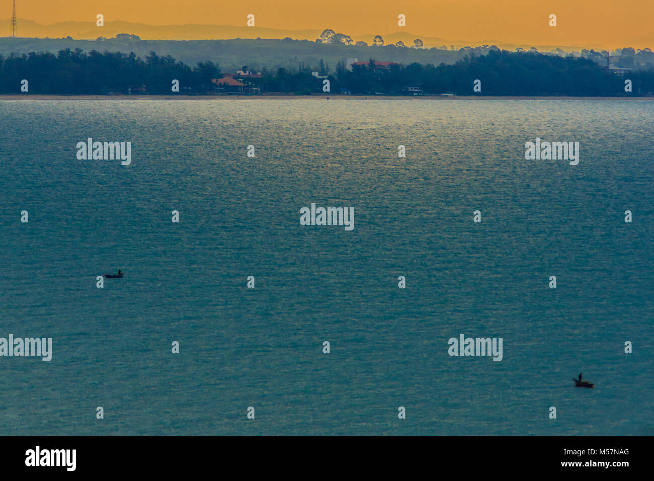 Beautiful sunrise over the sea in the morning on cloudy day that sun ...