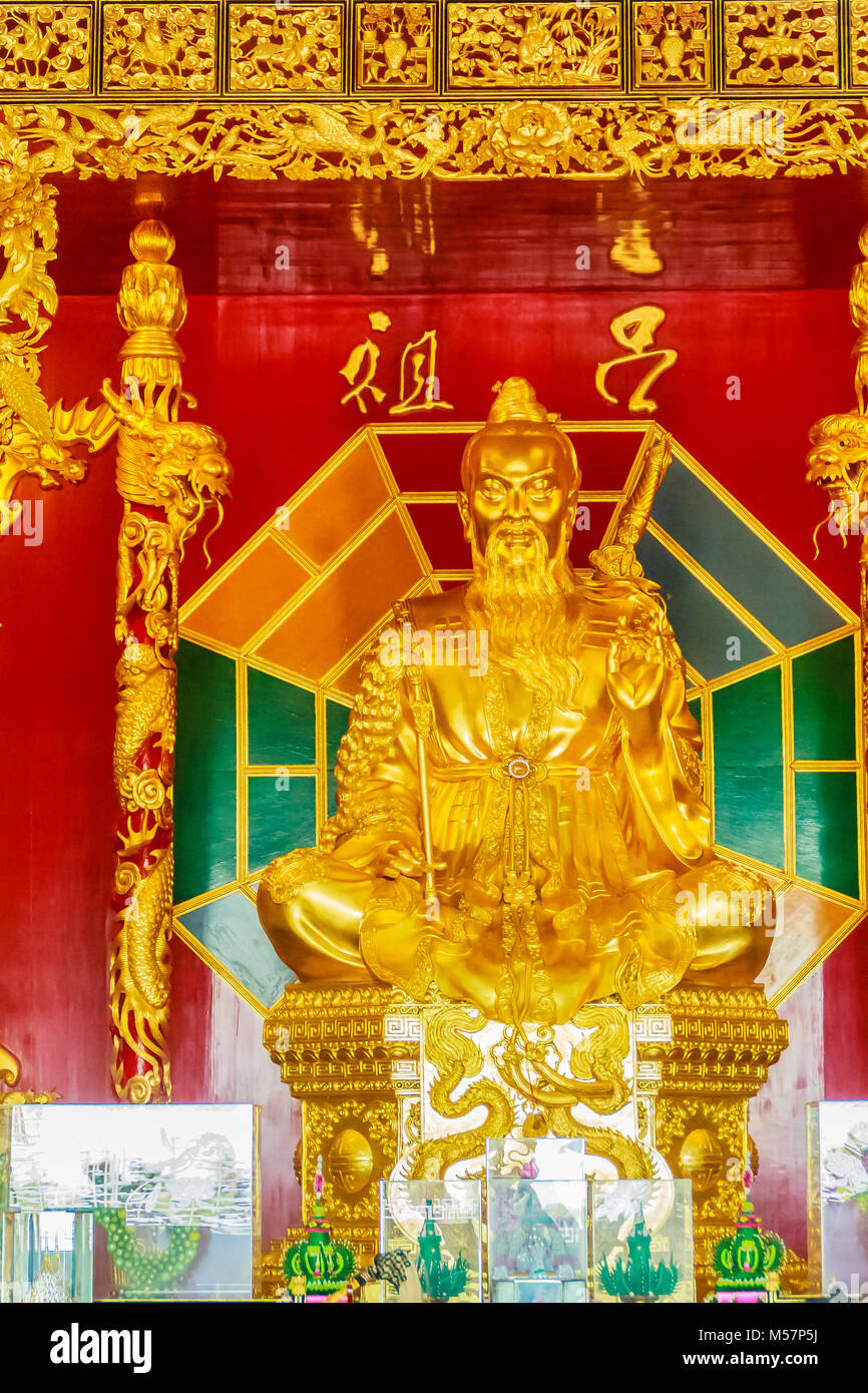 Beautiful Statue of Lu Dongbin, the patriarch of Chinese sects, 1 of 8 ...