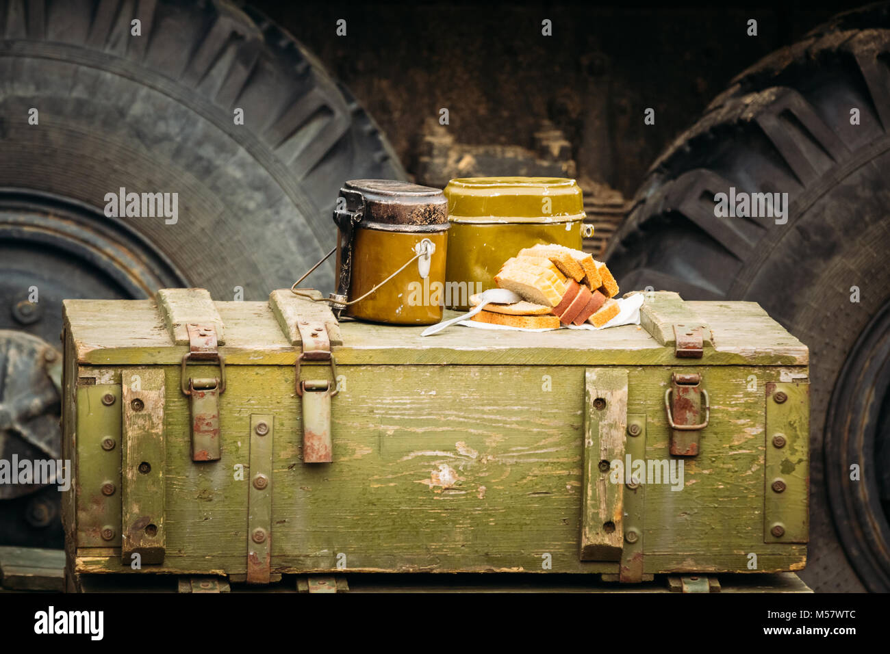 Soviet military pots with food on wooden boxes Stock Photo - Alamy