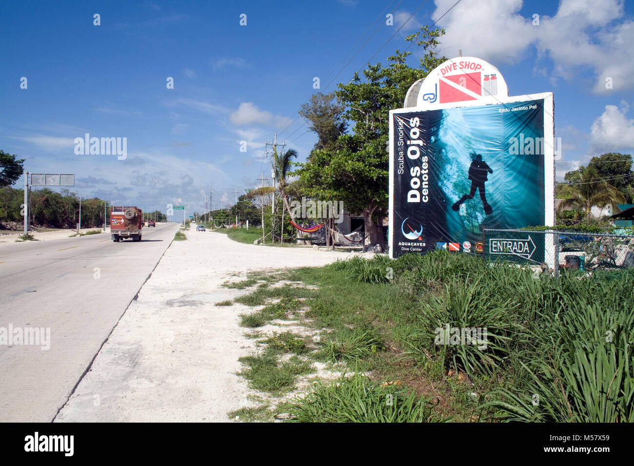 Dos ojos mexico cave High Resolution Stock Photography and Images - Alamy