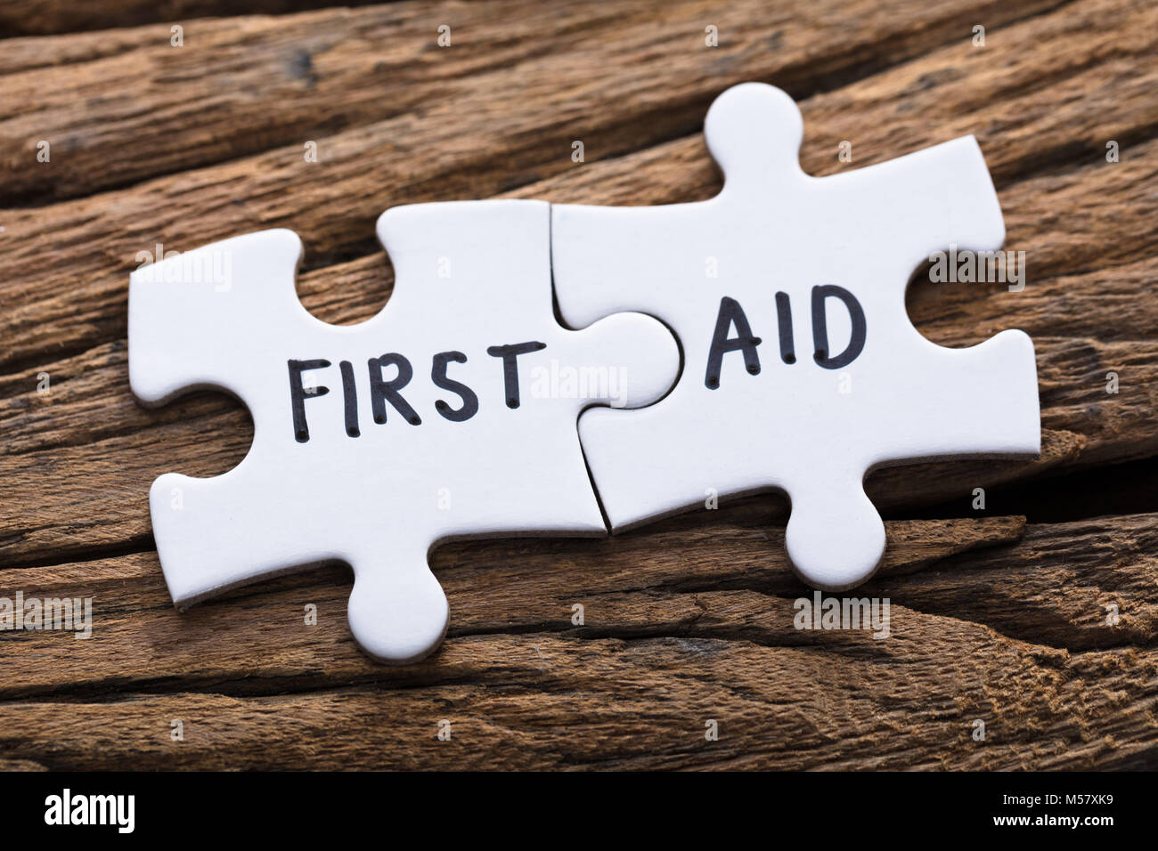 First aid management hi-res stock photography and images - Alamy