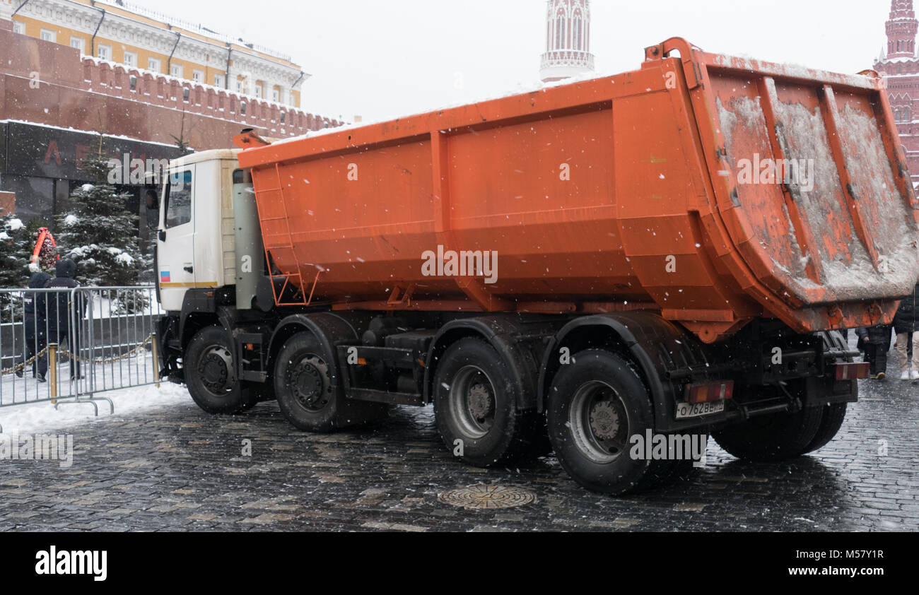 Mausoleum of Lenin and the car Stock Photo - Alamy