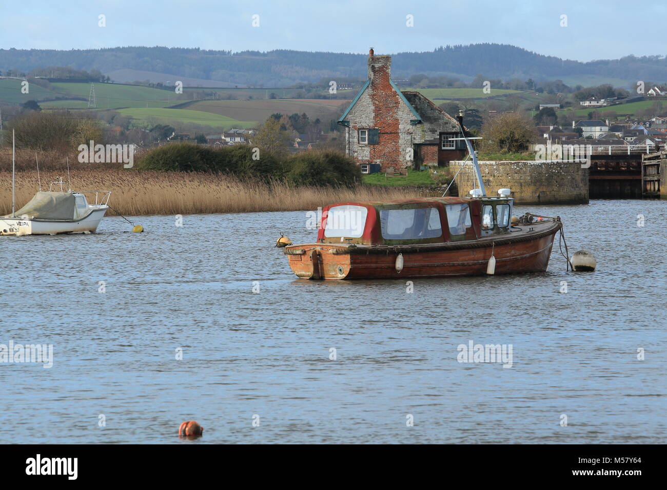 Lock cottage topsham hi-res stock photography and images - Alamy