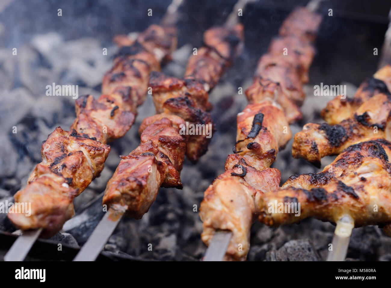 Barbecue grill out fire hi-res stock photography and images - Alamy