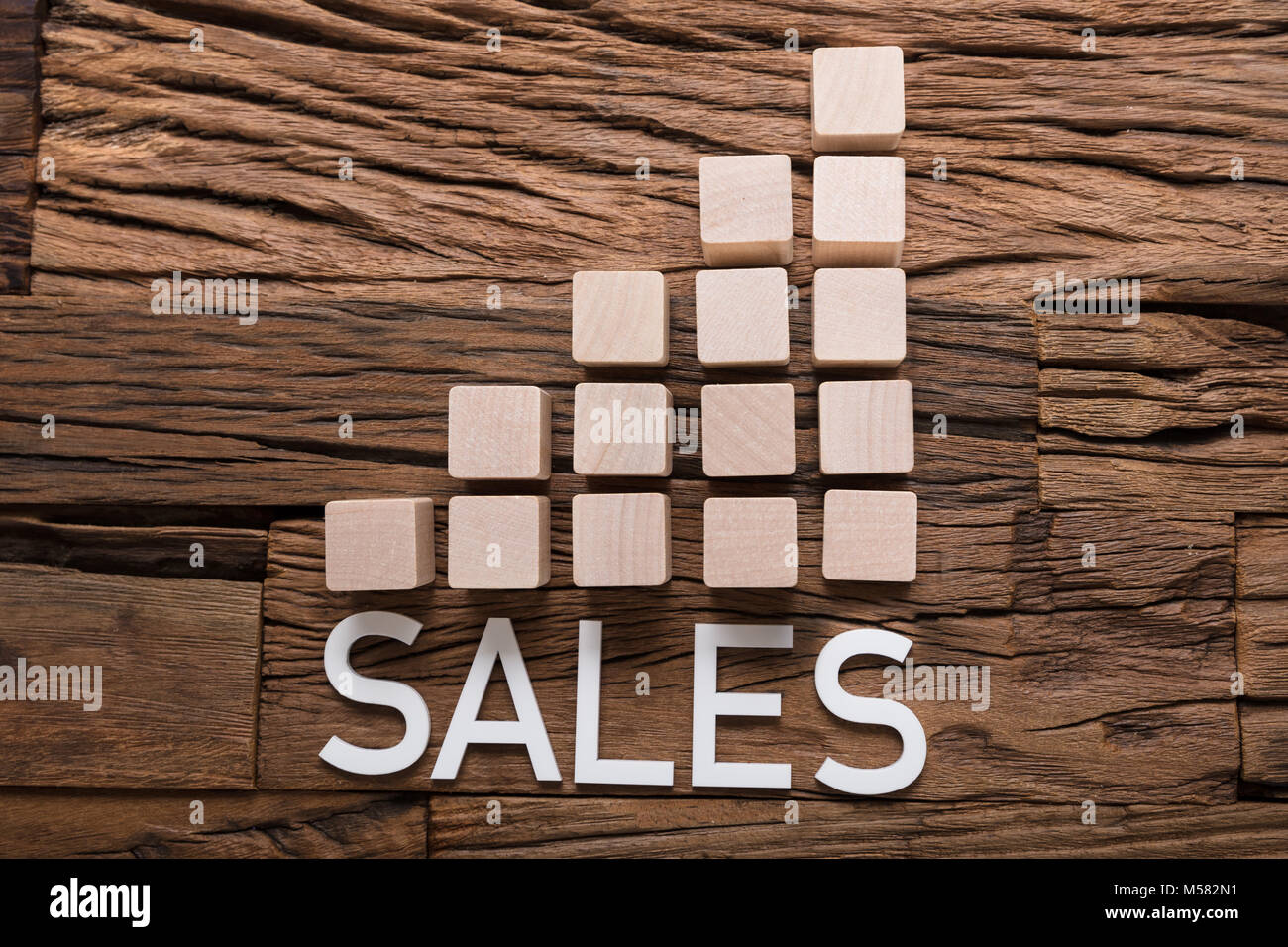Sales performance graph hi-res stock photography and images - Alamy