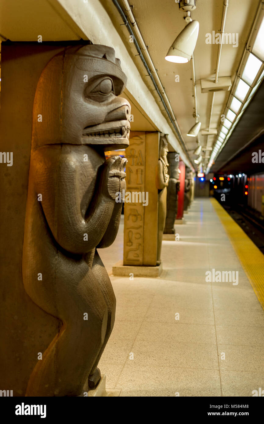 Museum station, Toronto Stock Photo - Alamy