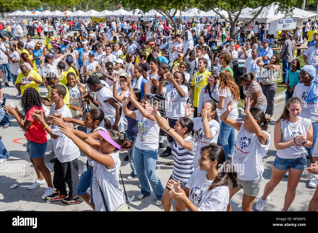 Dance group from special hi-res stock photography and images - Alamy