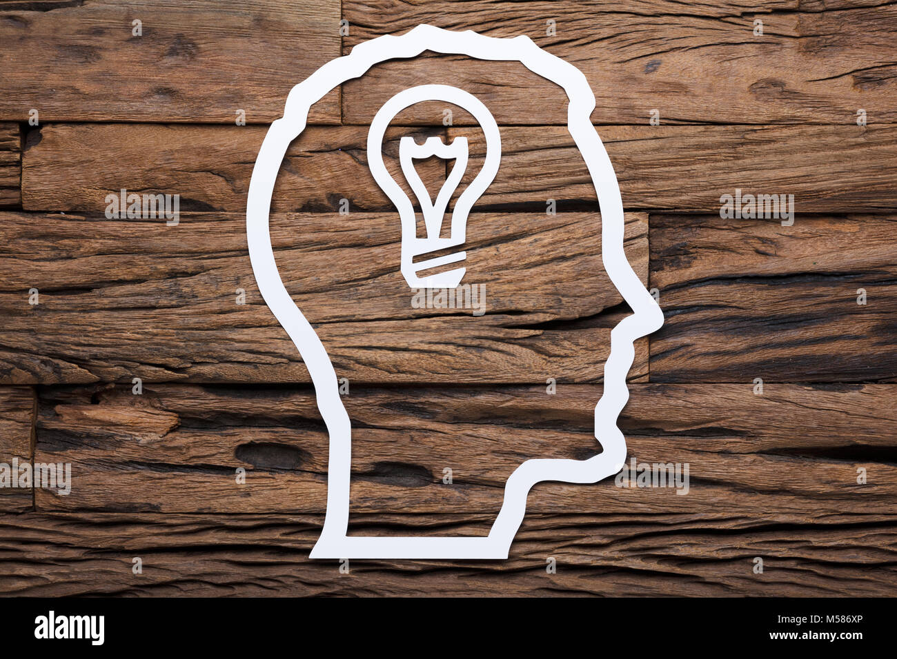 Outline light hi-res stock photography and images - Alamy