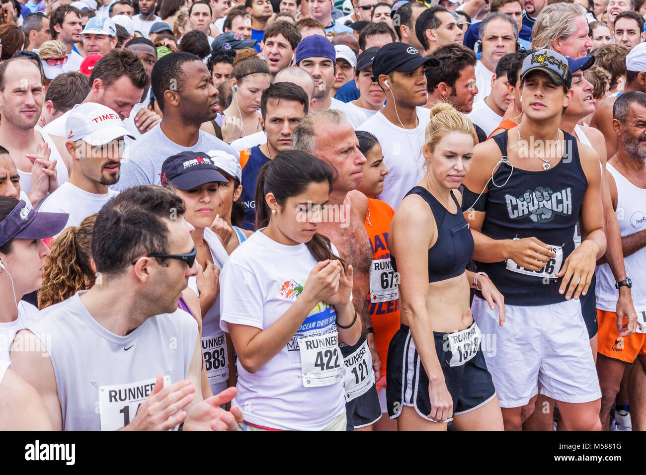Start of a 5k race hi-res stock photography and images - Alamy