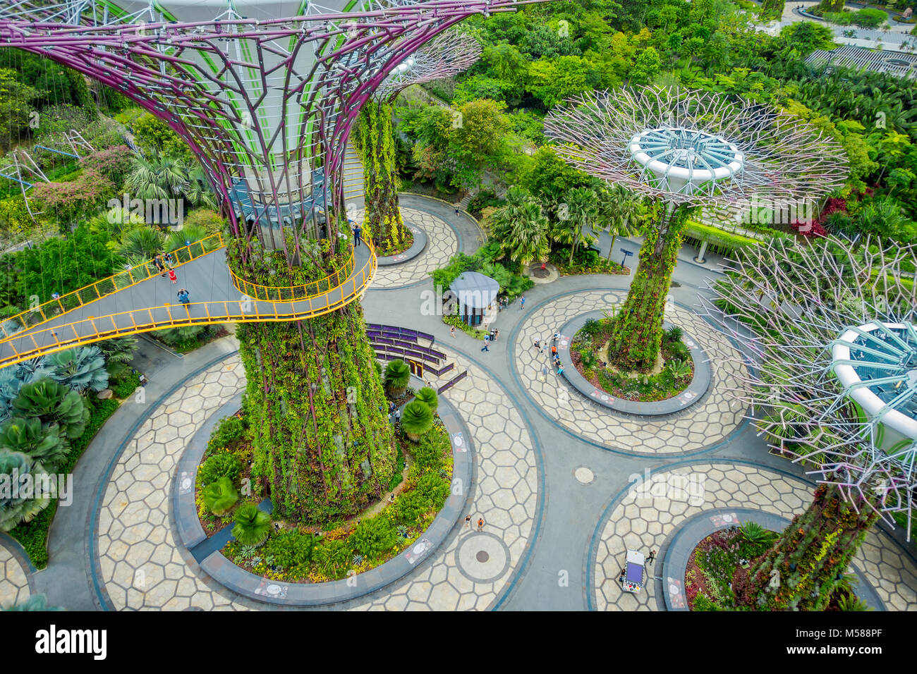 SINGAPORE, SINGAPORE - JANUARY 30, 2018: Gorgeous above view of ...