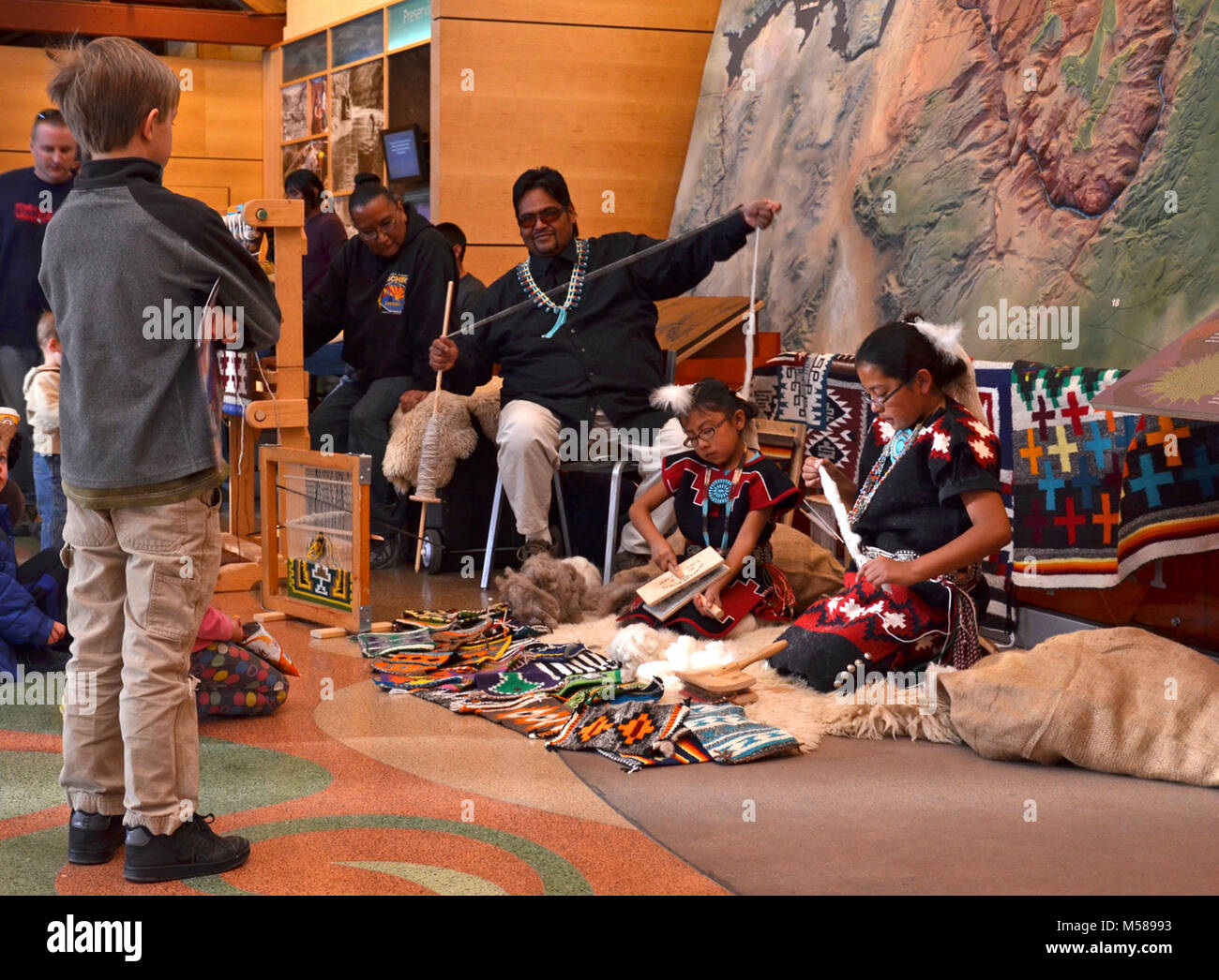 Grand Canyon Archaeology Day Carding & Spinning . Chasingwind Cultural ...