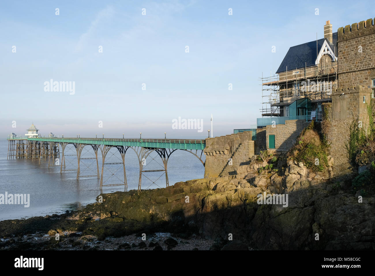 Clevedon pier and waterfront Stock Photo - Alamy
