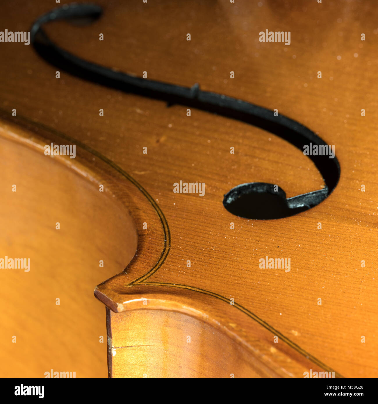 Violoncello f holes hi-res stock photography and images - Alamy