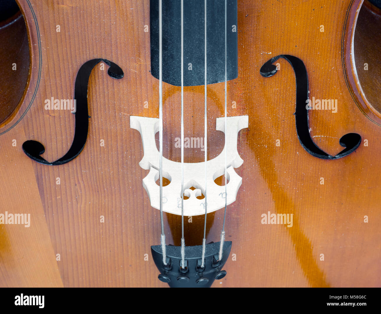 Violoncello f holes hi-res stock photography and images - Alamy