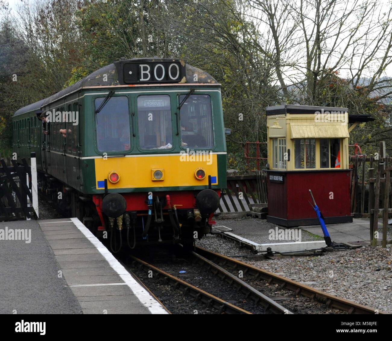 Bristol train platform hi-res stock photography and images - Alamy