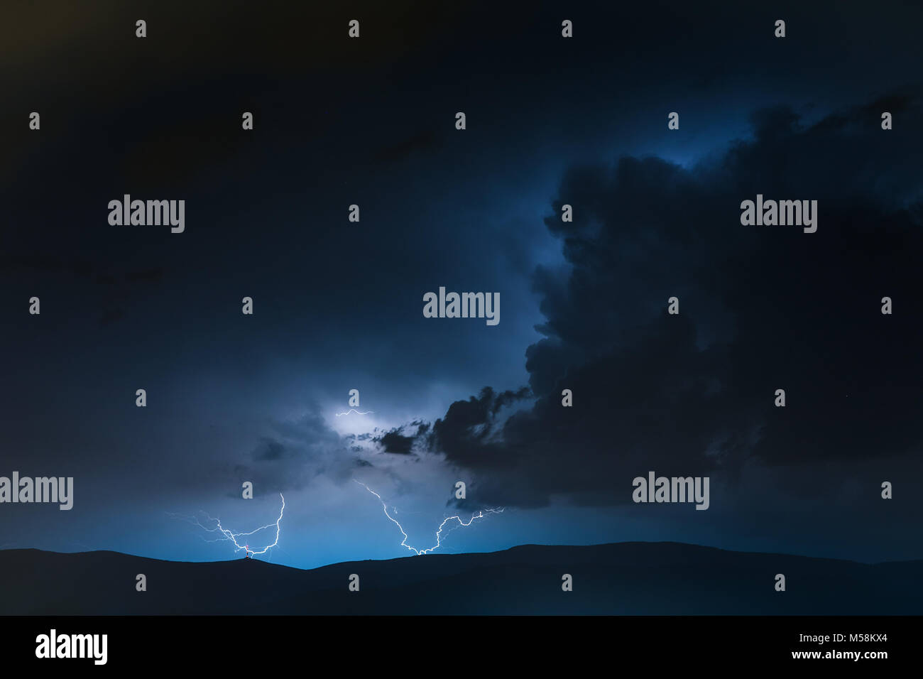 Situation epic hi-res stock photography and images - Alamy