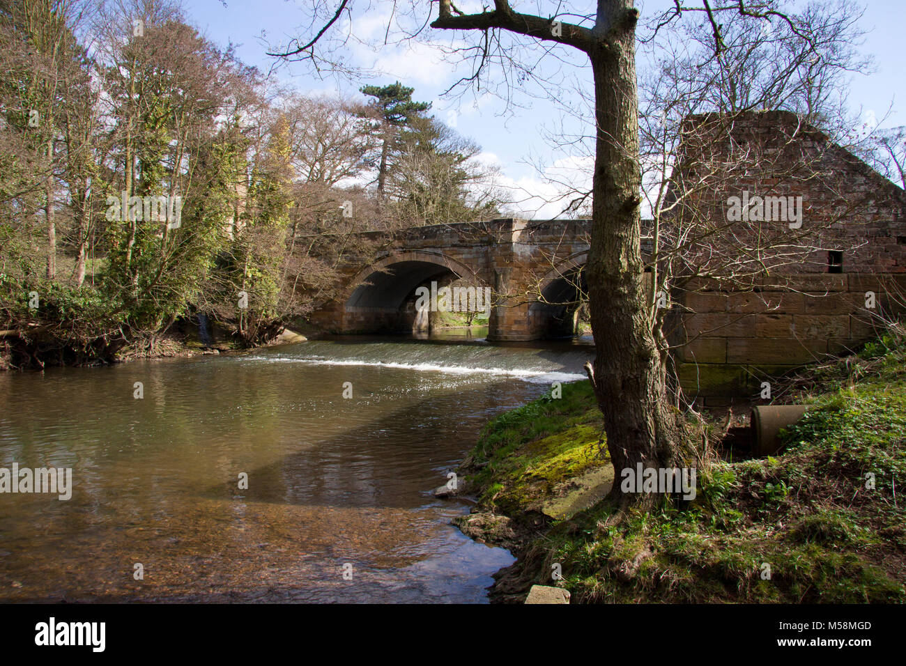 Hutton Rudby river bridge Stock Photo - Alamy