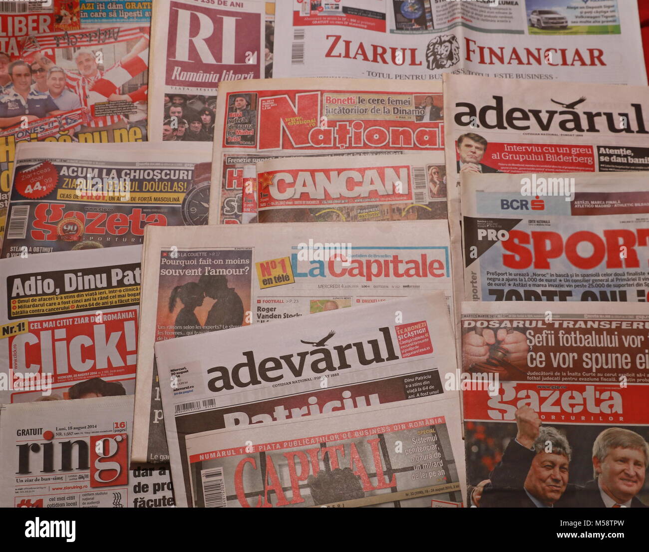 World Newspapers. Collage of paper headlines Stock Photo - Alamy